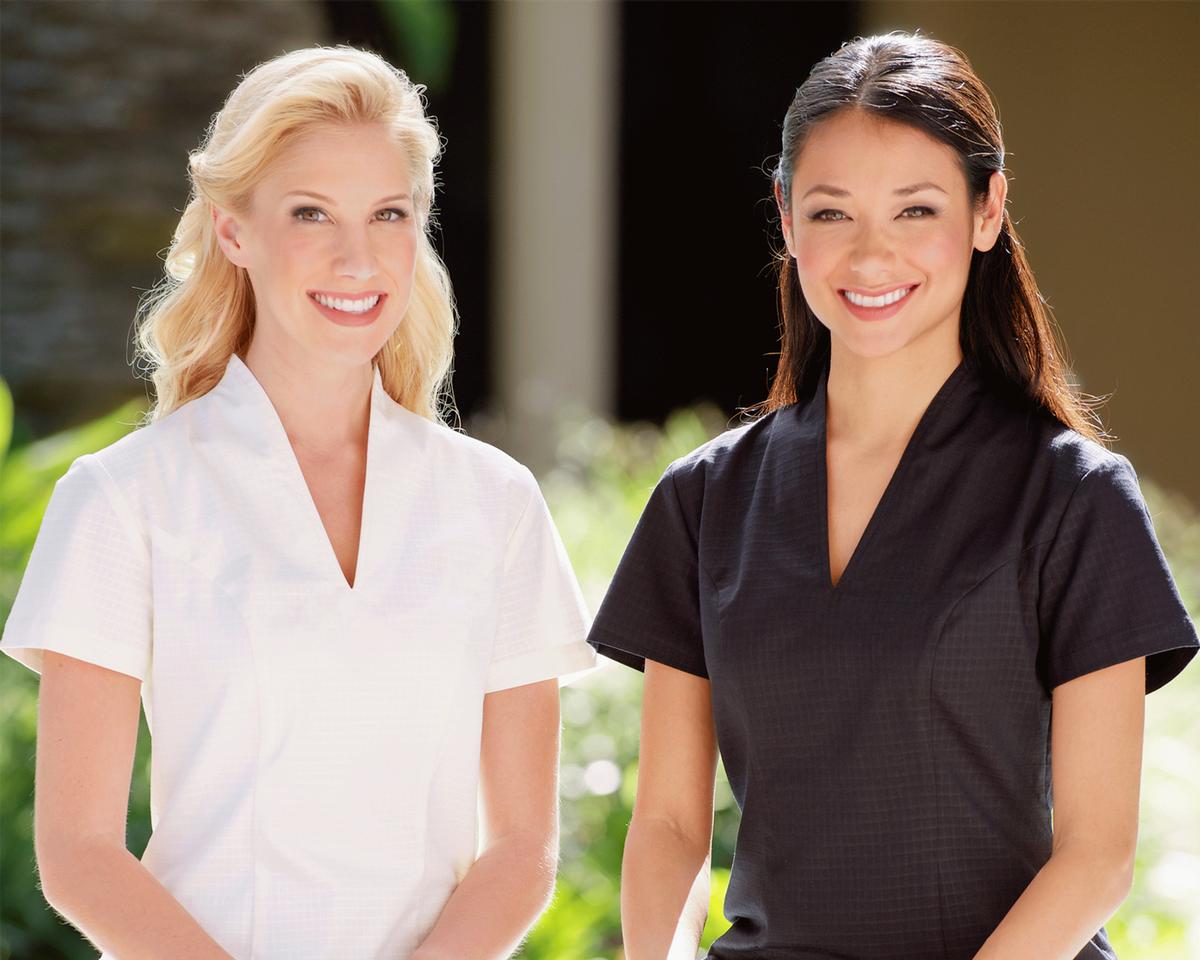 How to Choose Best the Spa Uniforms in Oman